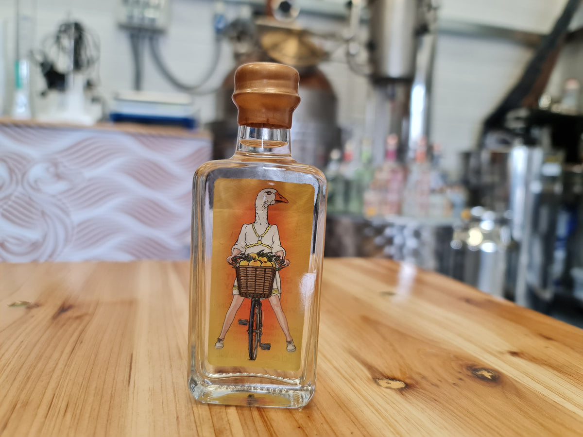 5cl Pink Grapefruit & Rosmary Gin – Chew Valley Distillery